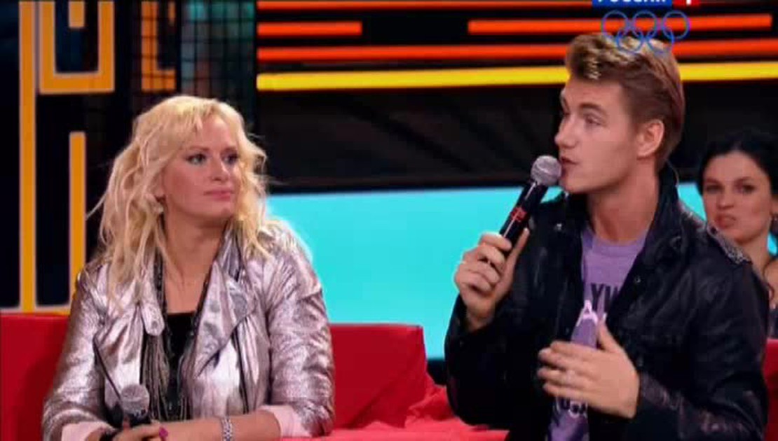 Живой звук. Отопительный сезон. 9 выпуск телешоу 2013 год музыкальные телешоу Россия смотреть ...