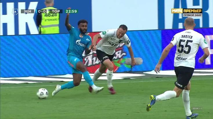 Смотреть "Футбол. Чемпионат России 2022/2023. Зенит - Торпедо. 1 тайм" онлайн от 21/08/2022 - eTVnet