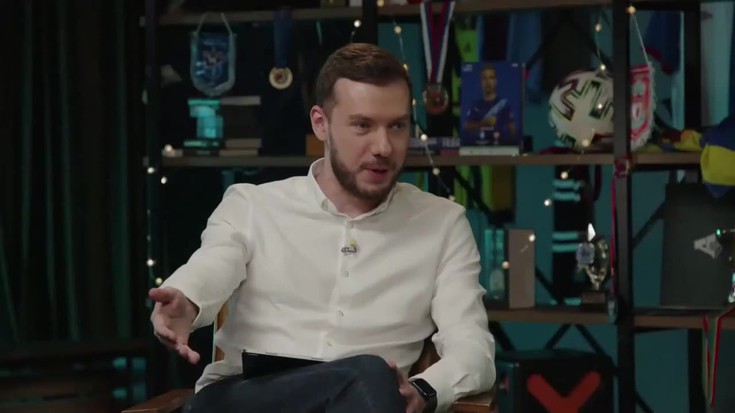 Смотреть "Коммент.Шоу 2022. Коммент.Толк. Судейство в РПЛ (Павел Каманцев, Игорь Федотов ...