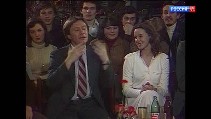 Смотреть "XX век. Вечер памяти Андрея Миронова. Придут друзья... 1991" онлайн - eTVnet