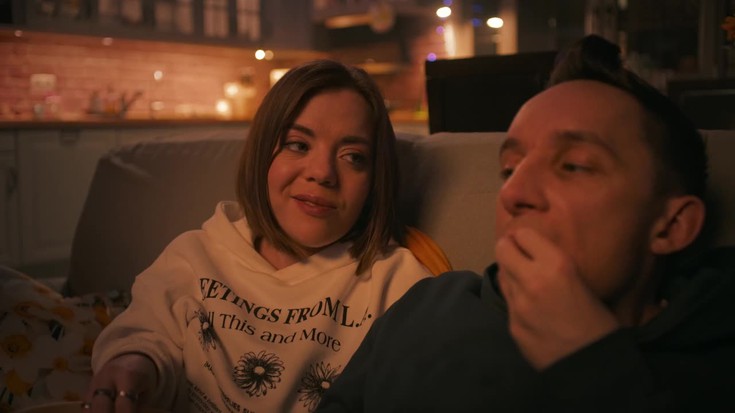 Смотреть "По колено. 17 серия" онлайн. Сериал - eTVnet